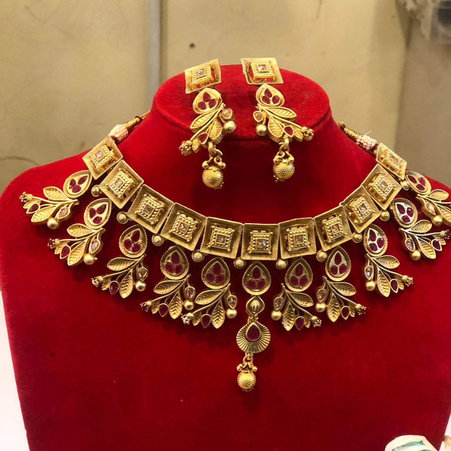FCA-Women Gold-Plated Red stone Studded Pearl Beaded Temple Choker ...