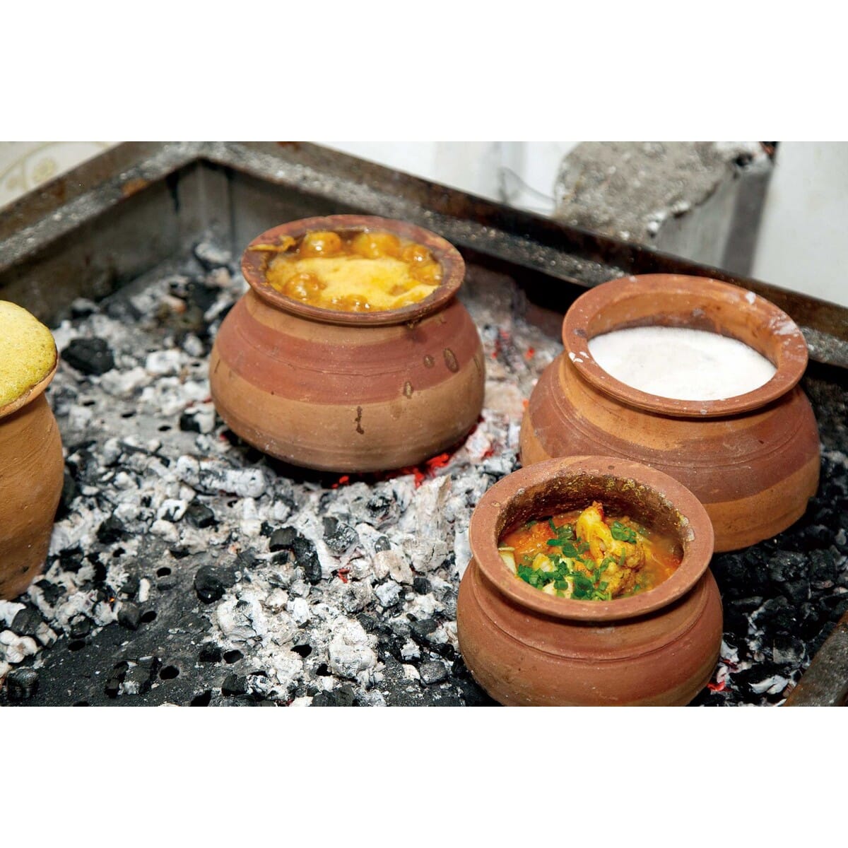 Earthen Non-Glazed Handi Pot for Cooking Traditional Design 1.5-2 Litre ...