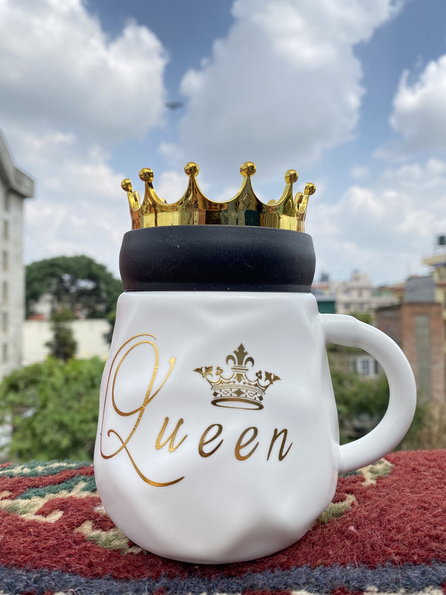 White Queen Ceramic Cup-Crown Mug With Lid | Daraz.com.np