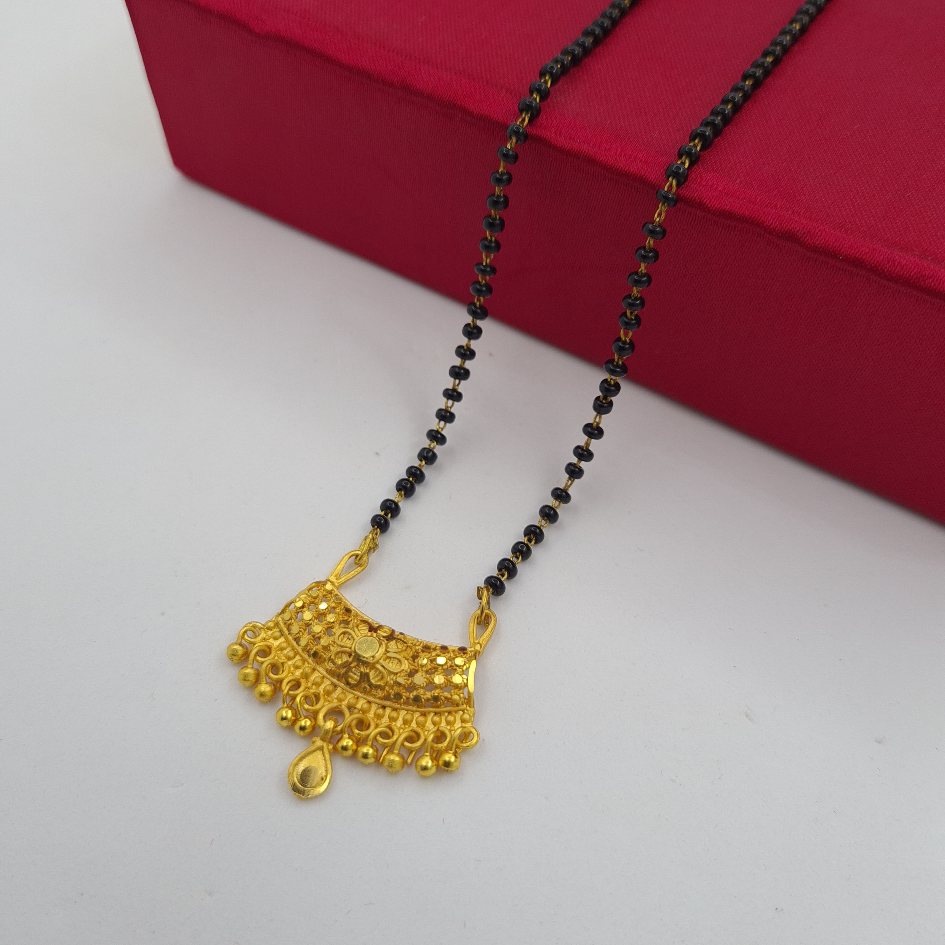 Panchadhatu Chain Lari Necklace With Gold Plated Pendant Mangalsutra ...