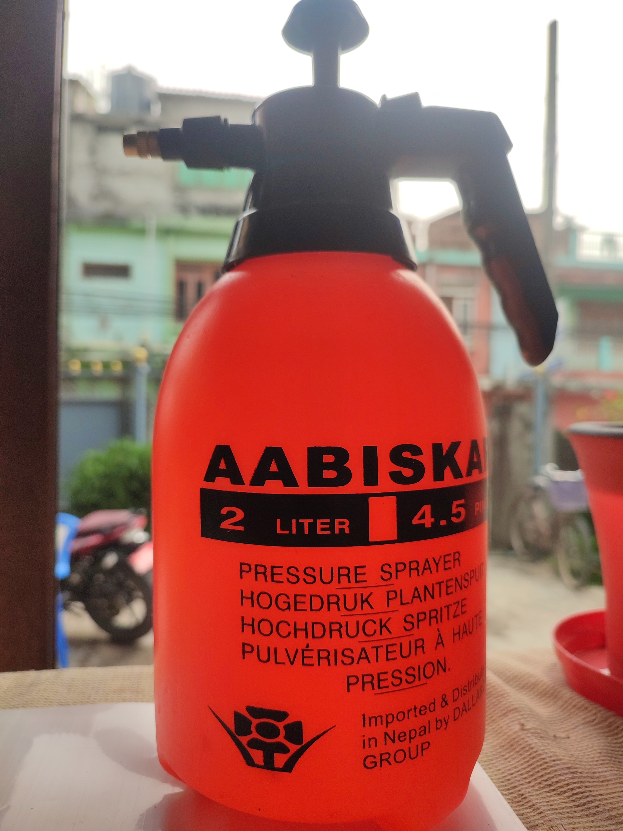 Spray Bottle For Plants And Gardens With Pressure Nozzle , Hand Pump ...