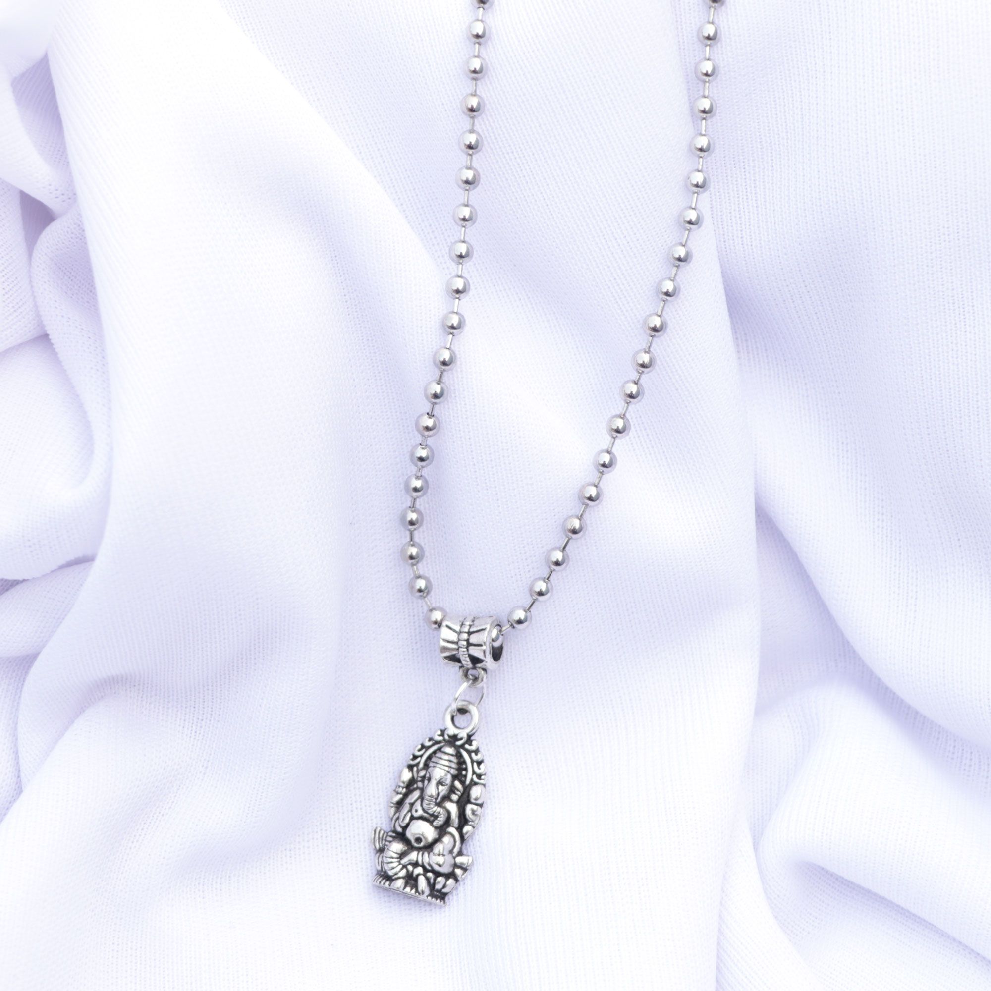 Lord Ganesh Pendant Chain Necklace/ Locket- Lotus Handicrafts | Daraz ...