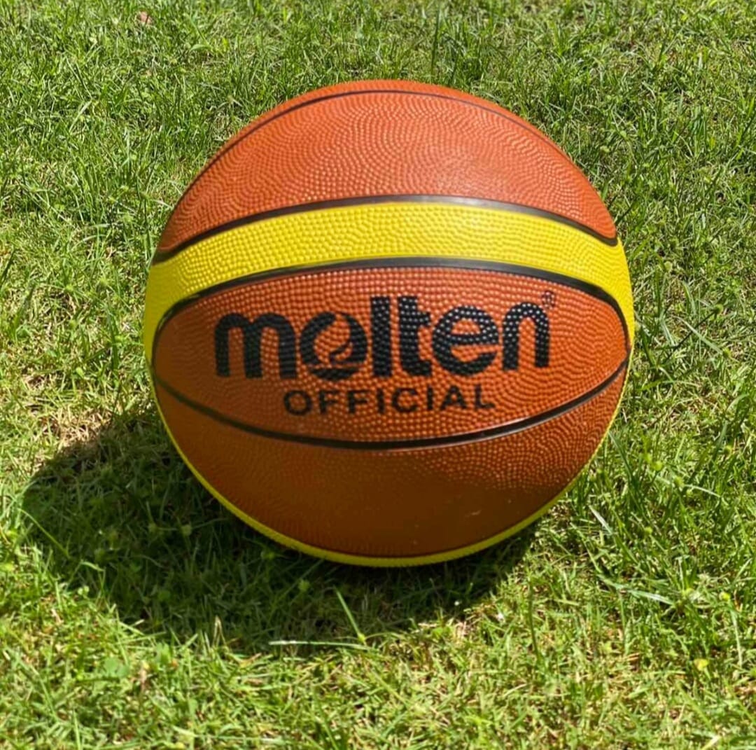 Molten Street Official Training Basketball - Official Ball of FIBA ...