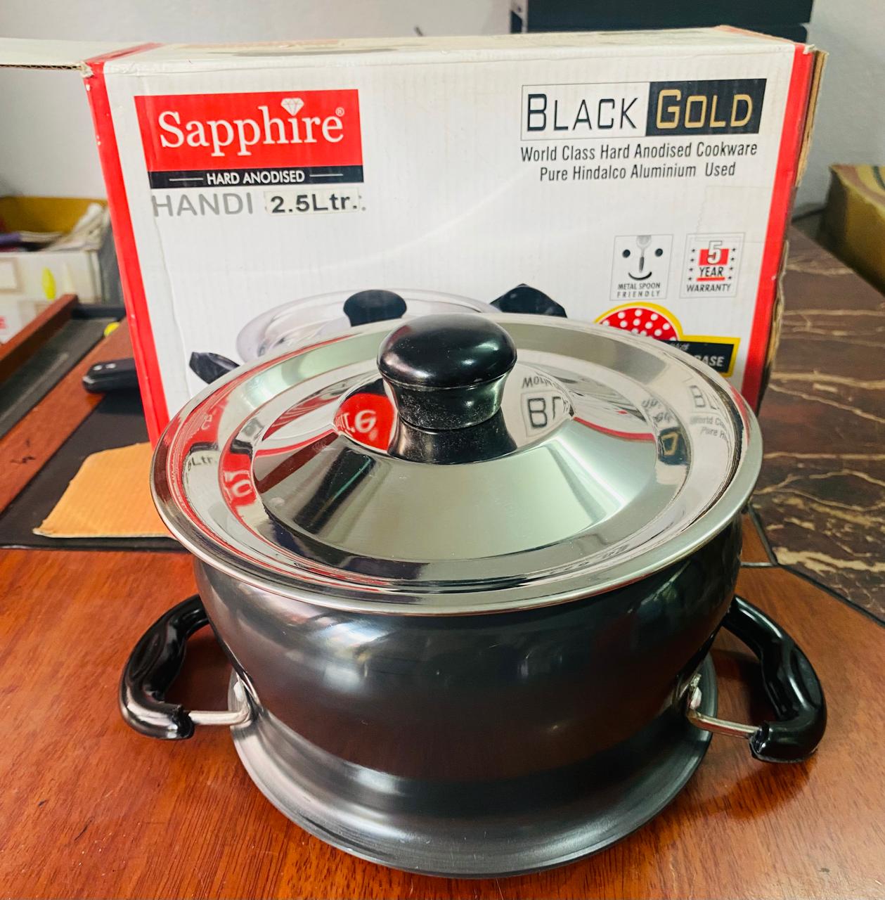 Sapphire Hard Anodised Handi 2.5 Ltr with Lid (Induction Based) | Daraz ...