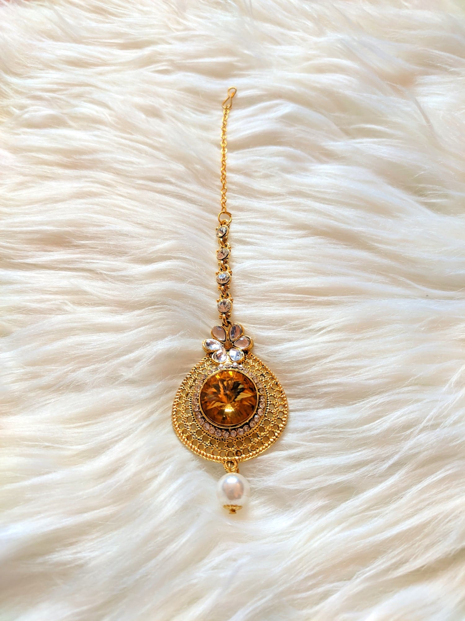 Golden Bindi | Daraz.com.np: Buy Online at Best Prices in Nepal | Daraz ...