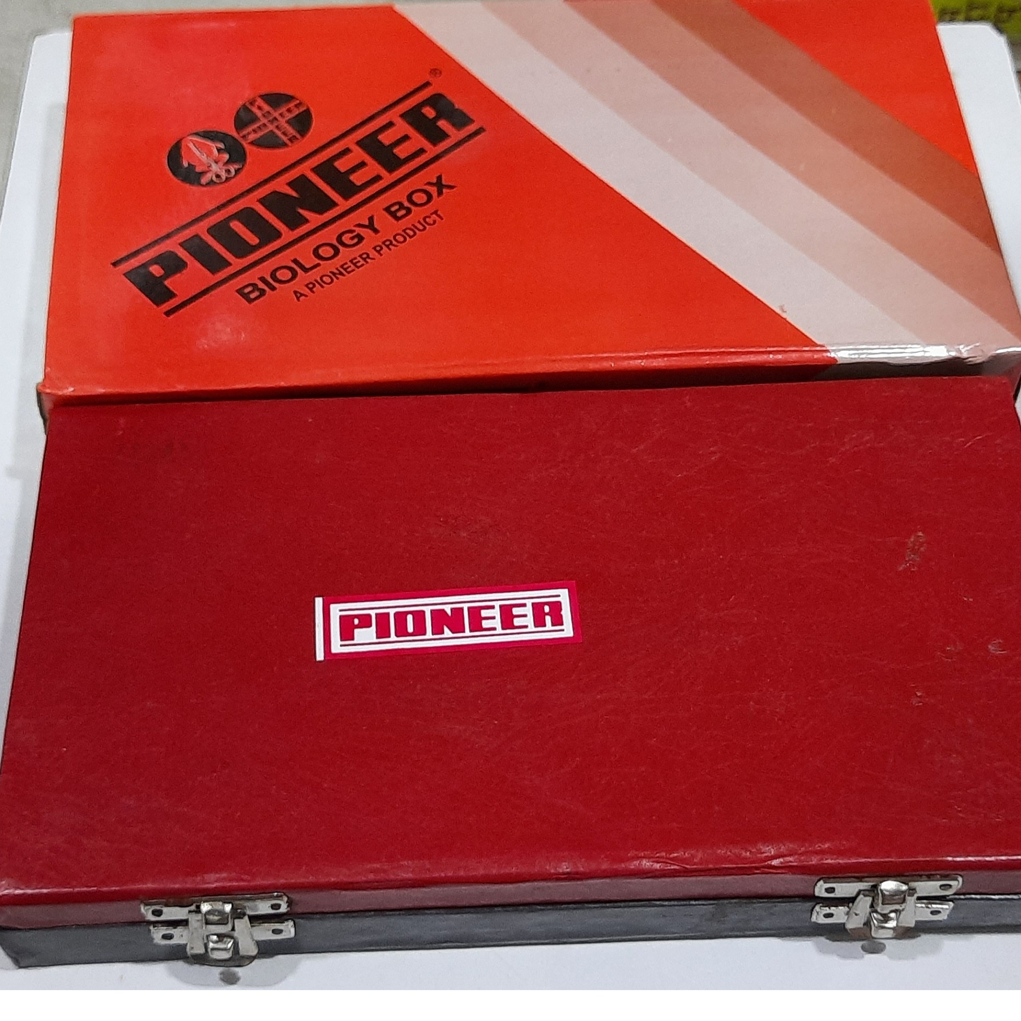 Pioneer Biology Box (Dissecting Box) - German Type, 20 Instruments ...