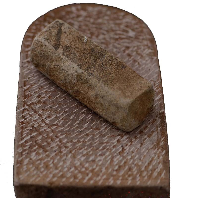 Rajasthani Red Stone Medium Sized Rectangular Silauto Lohoro Hand ...