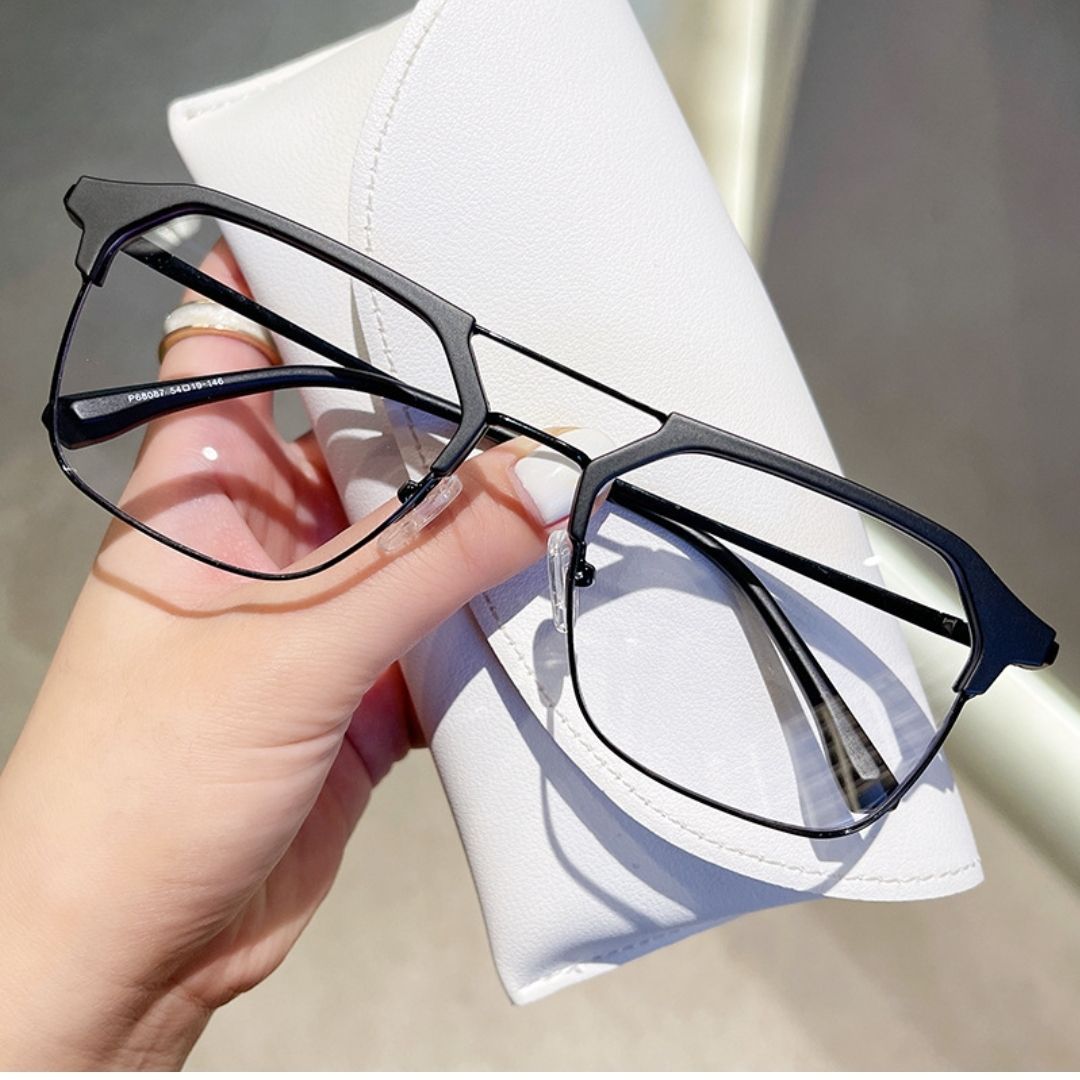 Blue Ray Cut & Changeable Glass Using Mobile TV And Laptop Black Metal ...