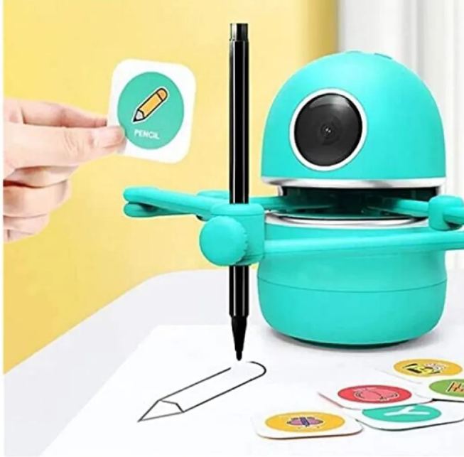 Quincy The Robot Artist | Robot Artist The Robot | Educational Robot ...