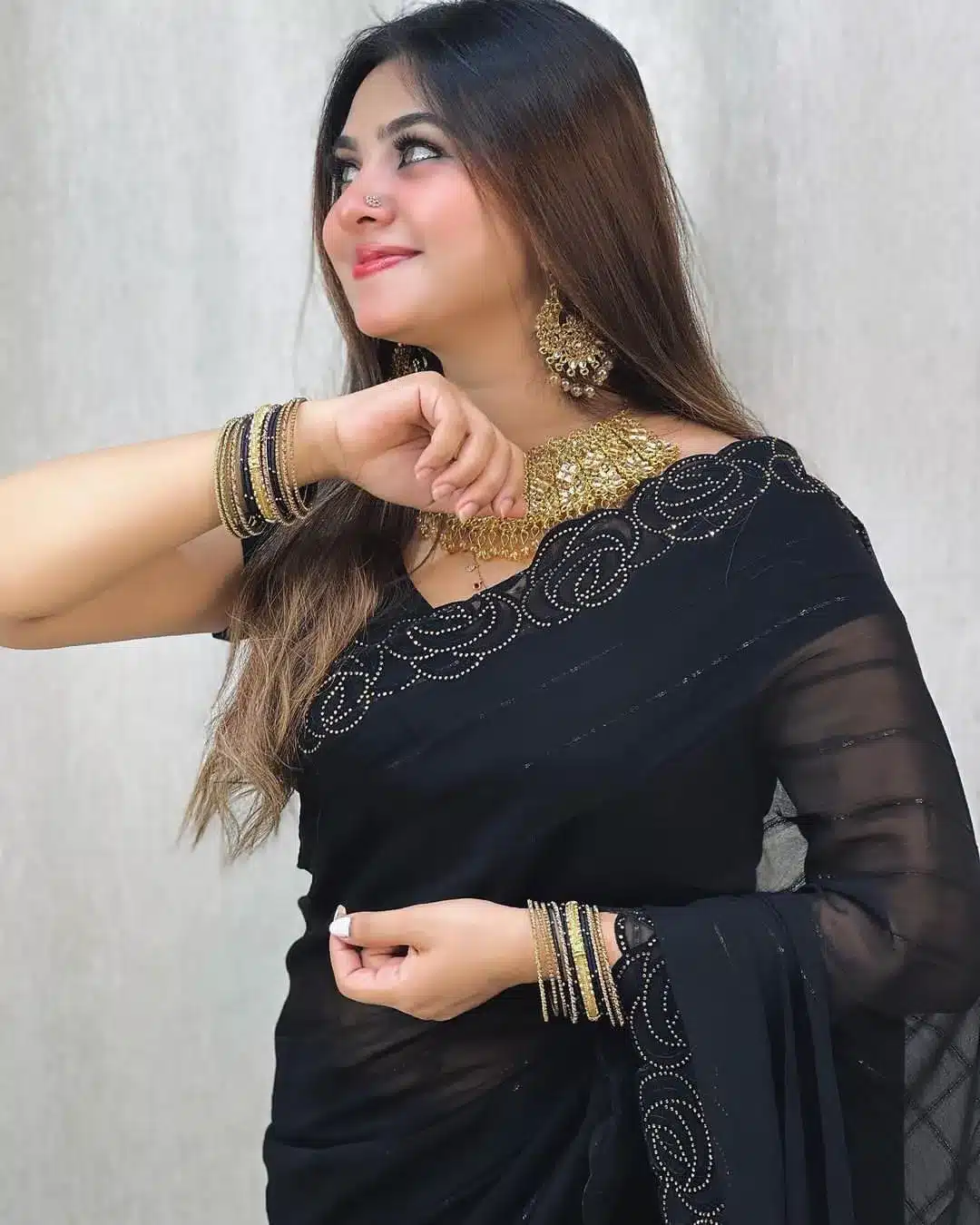 Gulab Black Lovers: Magical Blooming Georgette Saree with Velvet Cut ...