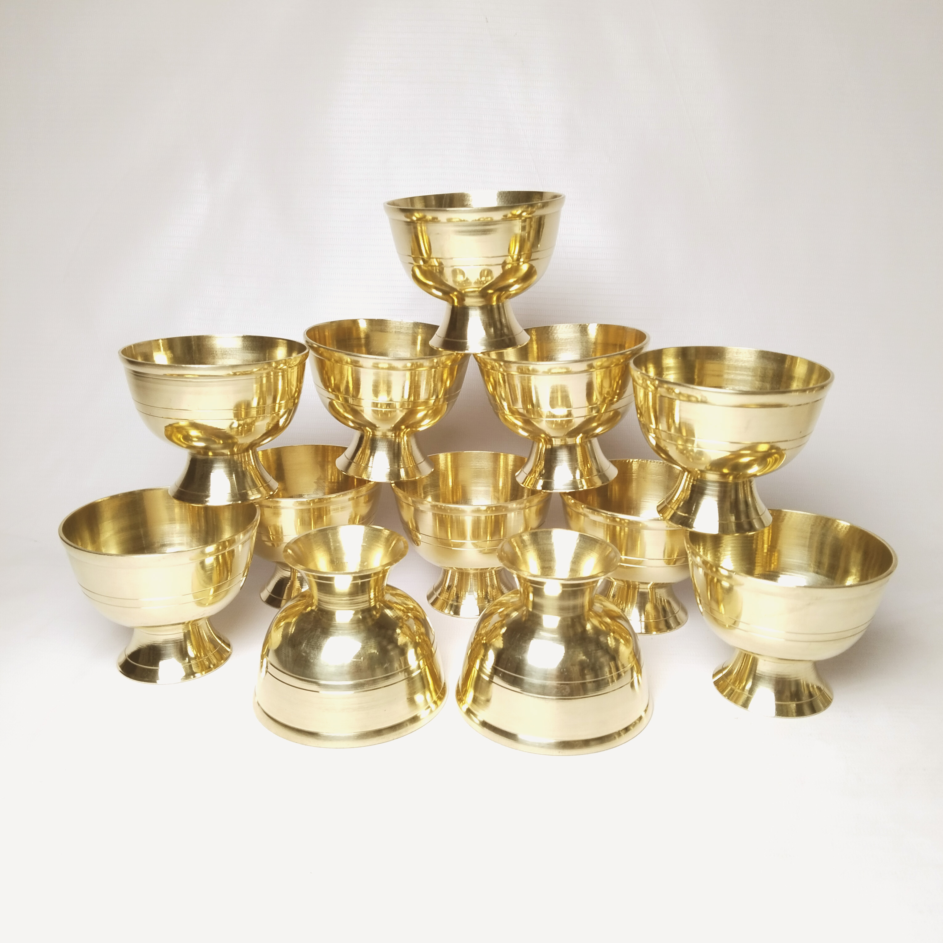 Brass Bowl (Kachaura) 7.5 Cms (Set of 12 Bowls) | Shiva Metal Udhyog ...